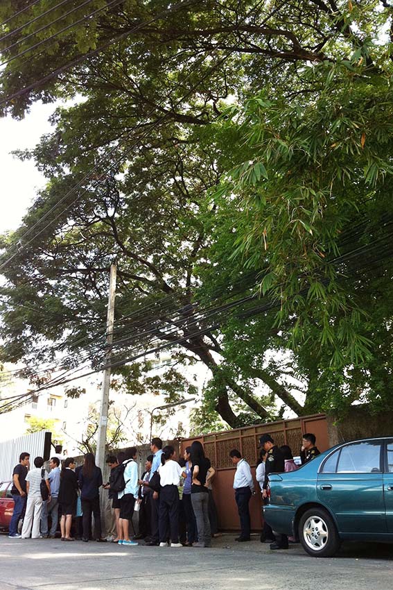 สันติ โอภาสปกรณ์กิจ & อรยา สูตะบุตร : BIG Trees Project รวมพลคนตัวเล็ก ...